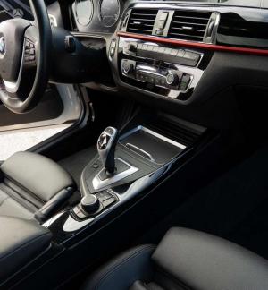 White BMW 230 2019 in Vilnius, with an engine capacity of 0.00 L and mileage of 88 thousand km for 16500 €, photo 14 on AUTOMOTO.COM.LV