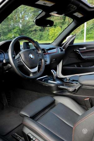 White BMW 230 2019 in Vilnius, with an engine capacity of 0.00 L and mileage of 88 thousand km for 16500 €, photo 15 on AUTOMOTO.COM.LV