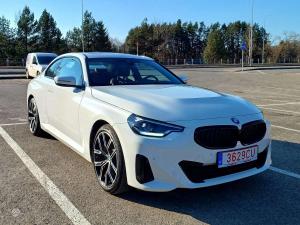 White BMW 230 2023 in Utena, with an engine capacity of 2.00 L and mileage of 17 thousand km for 29800 €, photo 3 on AUTOMOTO.COM.LV