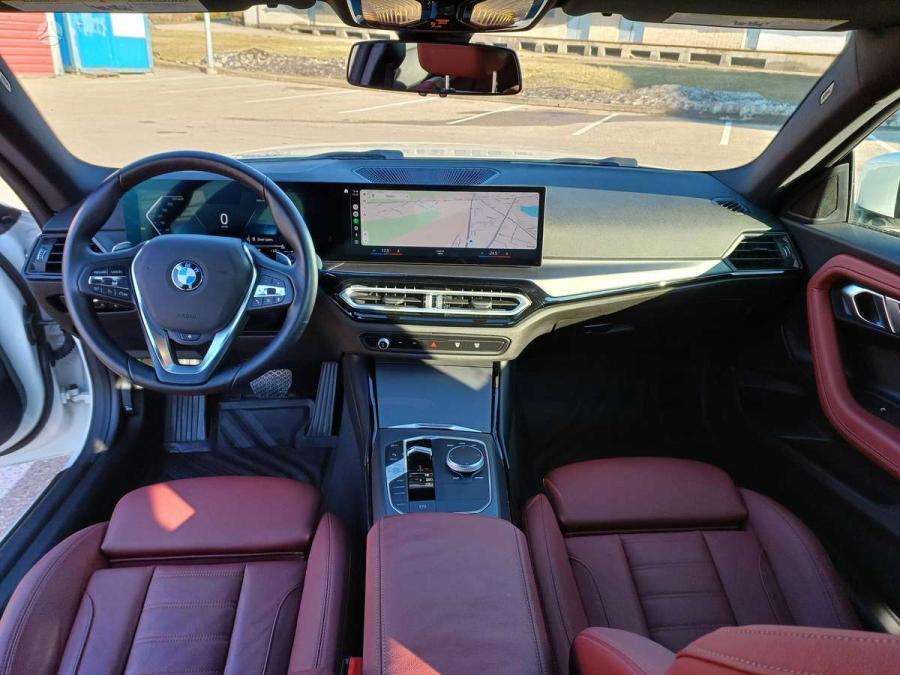 White BMW 230 2023 in Utena, with an engine capacity of 2.00 L and mileage of 17 thousand km for 29800 €, photo 9 on AUTOMOTO.COM.LV