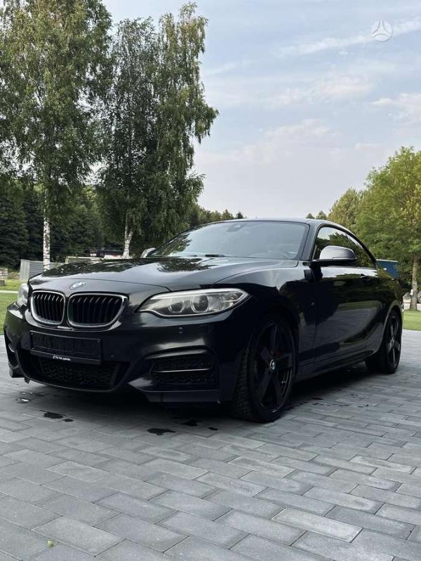Black BMW 235 2014 in Kaunas, with an engine capacity of 2.98 L and mileage of 185 thousand km for 17150 €, photo 5 on AUTOMOTO.COM.LV