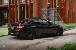 Black BMW 235 2015 in Kaunas, with an engine capacity of 2.98 L and mileage of 110 thousand km for 20999 €, photo 10 on AUTOMOTO.COM.LV