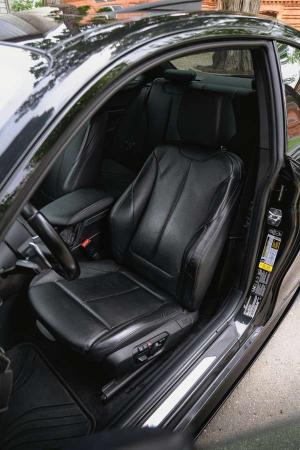 Black BMW 235 2015 in Kaunas, with an engine capacity of 2.98 L and mileage of 110 thousand km for 20999 €, photo 19 on AUTOMOTO.COM.LV