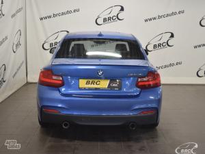 Blue BMW 235 2015 in Riga, with an engine capacity of 3.00 L and mileage of 219 thousand km for 17900 €, photo 4 on AUTOMOTO.COM.LV