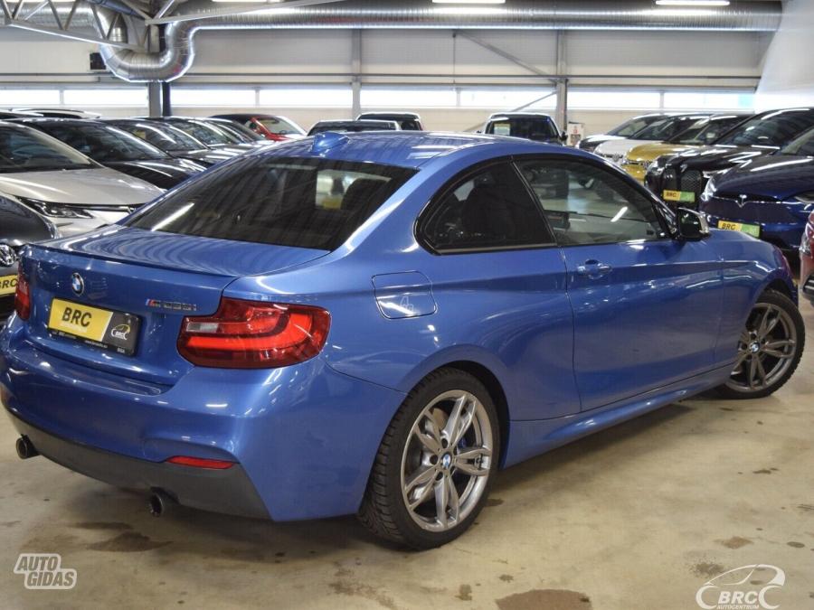 Blue BMW 235 2015 in Riga, with an engine capacity of 3.00 L and mileage of 219 thousand km for 17900 €, photo 27 on AUTOMOTO.COM.LV