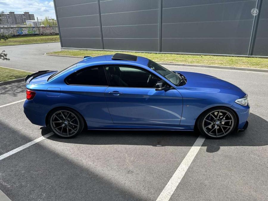 Blue BMW 235 2015 in Kaunas, with an engine capacity of 2.98 L and mileage of 222 thousand km for 17500 €, photo 14 on AUTOMOTO.COM.LV