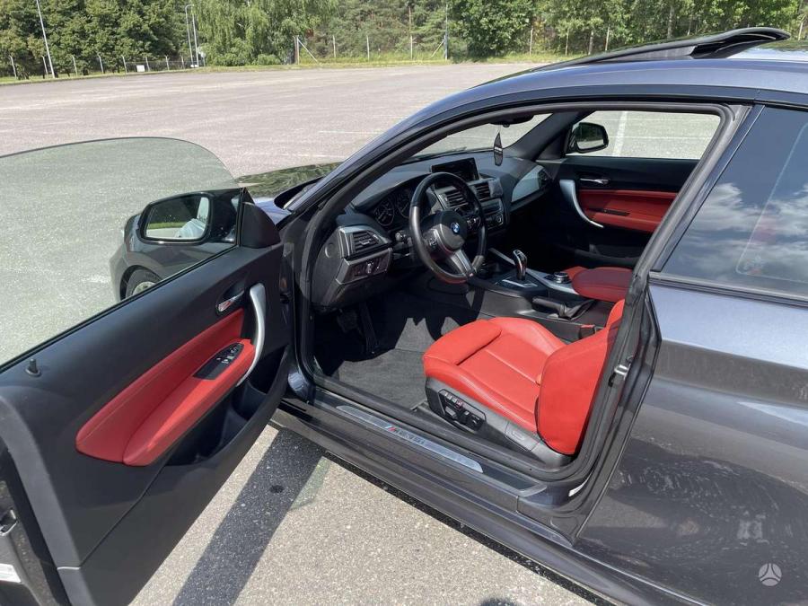 BMW 235 2016 in Vilnius, with an engine capacity of 2.98 L and mileage of 145 thousand km for 17000 €, photo 8 on AUTOMOTO.COM.LV
