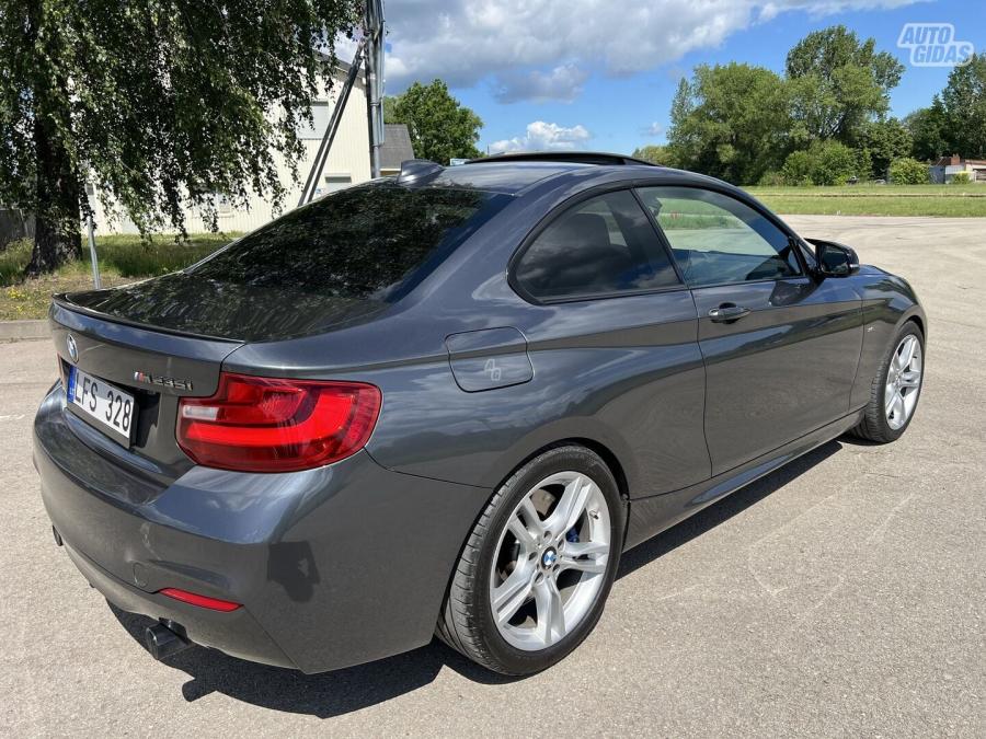 Pelēks BMW 235 2014 Šauļi, ar dzinēja tilpumu 3.00 L un nobraukumu 132 tūkst. km par 14999 €, foto 4 vietnē AUTOMOTO.COM.LV