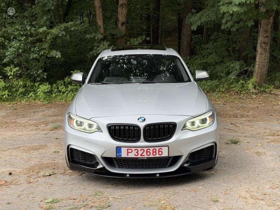 Grey BMW 235 2015 in Vilnius, with an engine capacity of 2.98 L and mileage of 152 thousand km for 17900 €, photo 1 on AUTOMOTO.COM.LV