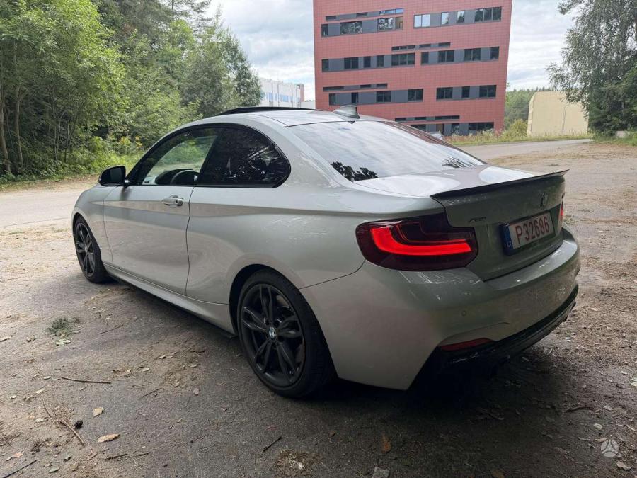 Grey BMW 235 2015 in Vilnius, with an engine capacity of 2.98 L and mileage of 152 thousand km for 17900 €, photo 5 on AUTOMOTO.COM.LV