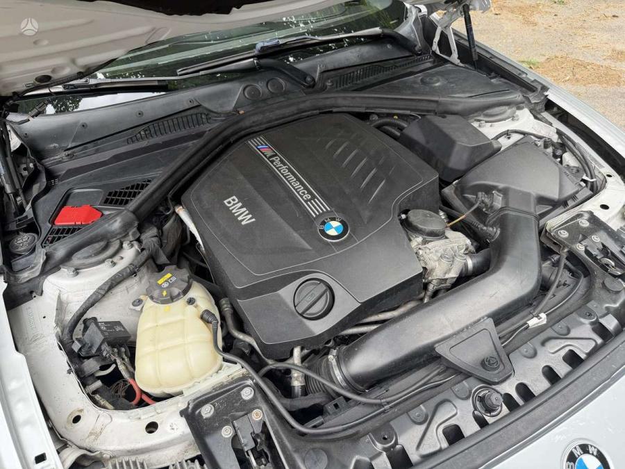Grey BMW 235 2015 in Vilnius, with an engine capacity of 2.98 L and mileage of 152 thousand km for 17900 €, photo 7 on AUTOMOTO.COM.LV