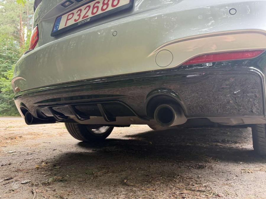 Grey BMW 235 2015 in Vilnius, with an engine capacity of 2.98 L and mileage of 152 thousand km for 17900 €, photo 9 on AUTOMOTO.COM.LV