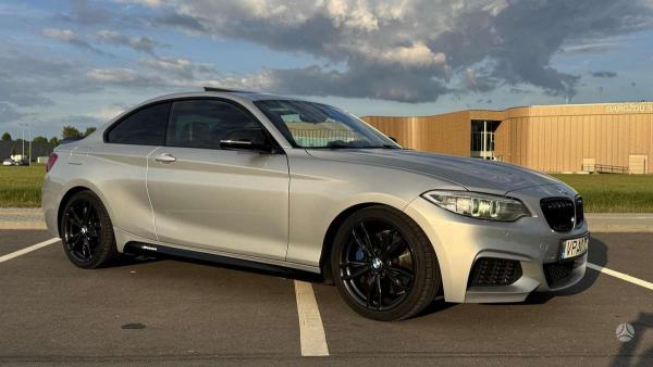 Pelēks BMW 235 2016 Klaipėda, ar dzinēja tilpumu 2.98 L un nobraukumu 166 tūkst. km par 22750 €, foto 1 vietnē AUTOMOTO.COM.LV