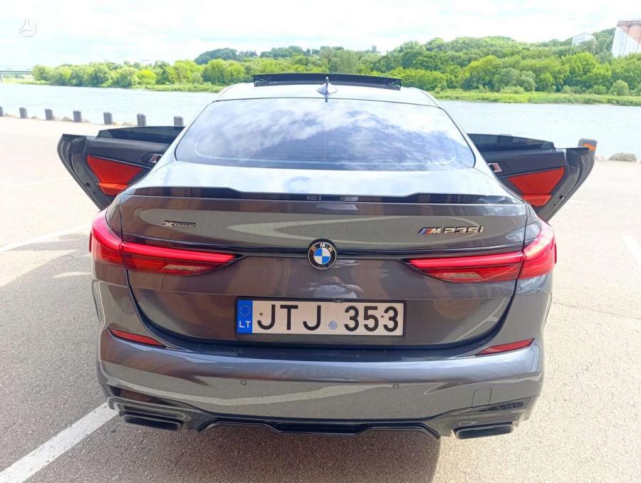 Grey BMW 235 2021 in Kaunas, with an engine capacity of 2.00 L and mileage of 53 thousand km for 33300 €, photo 10 on AUTOMOTO.COM.LV