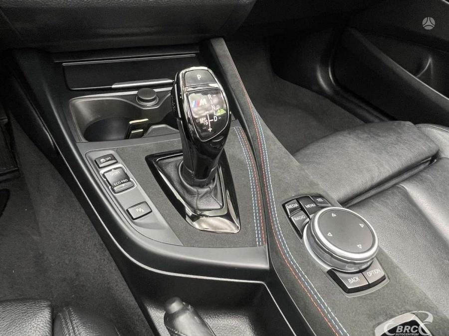 Balts BMW 235 2015 Viļņa, ar dzinēja tilpumu 2.98 L un nobraukumu 120 tūkst. km par 13900 €, foto 22 vietnē AUTOMOTO.COM.LV