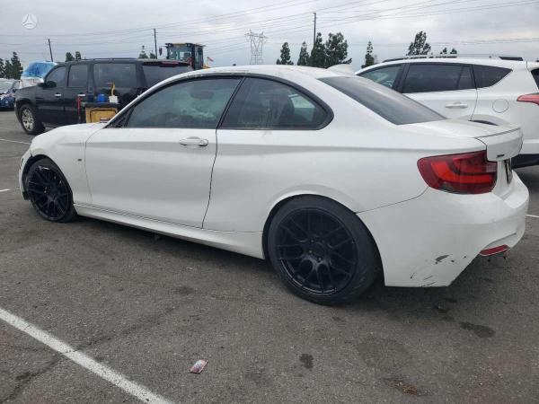 Balts BMW 235 2015 Klaipėda, ar dzinēja tilpumu 2.98 L un nobraukumu 105 tūkst. km par 4950 €, foto 2 vietnē AUTOMOTO.COM.LV