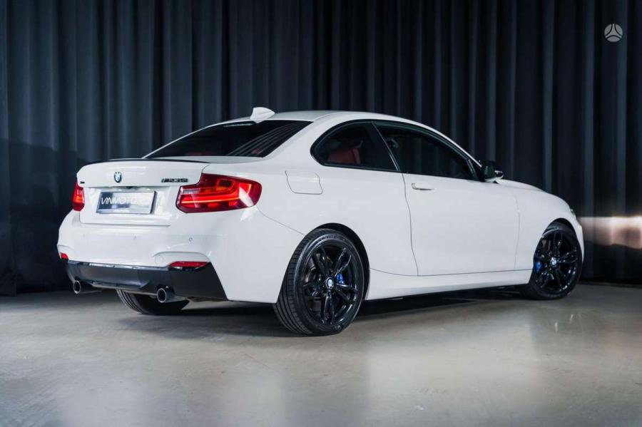 Balts BMW 235 2016 Viļņa, ar dzinēja tilpumu 2.99 L un nobraukumu 153 tūkst. km par 17999 €, foto 5 vietnē AUTOMOTO.COM.LV
