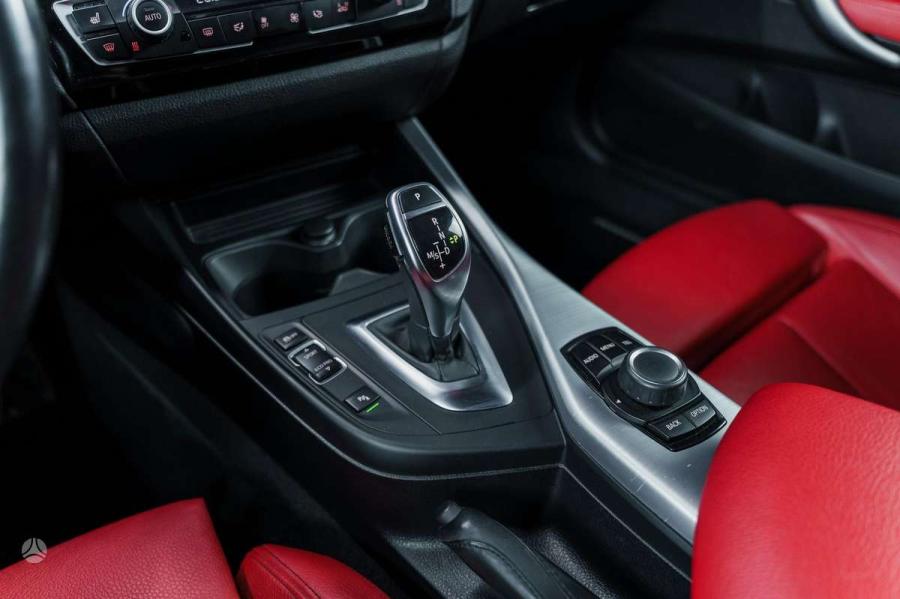 Balts BMW 235 2016 Viļņa, ar dzinēja tilpumu 2.99 L un nobraukumu 153 tūkst. km par 17999 €, foto 29 vietnē AUTOMOTO.COM.LV
