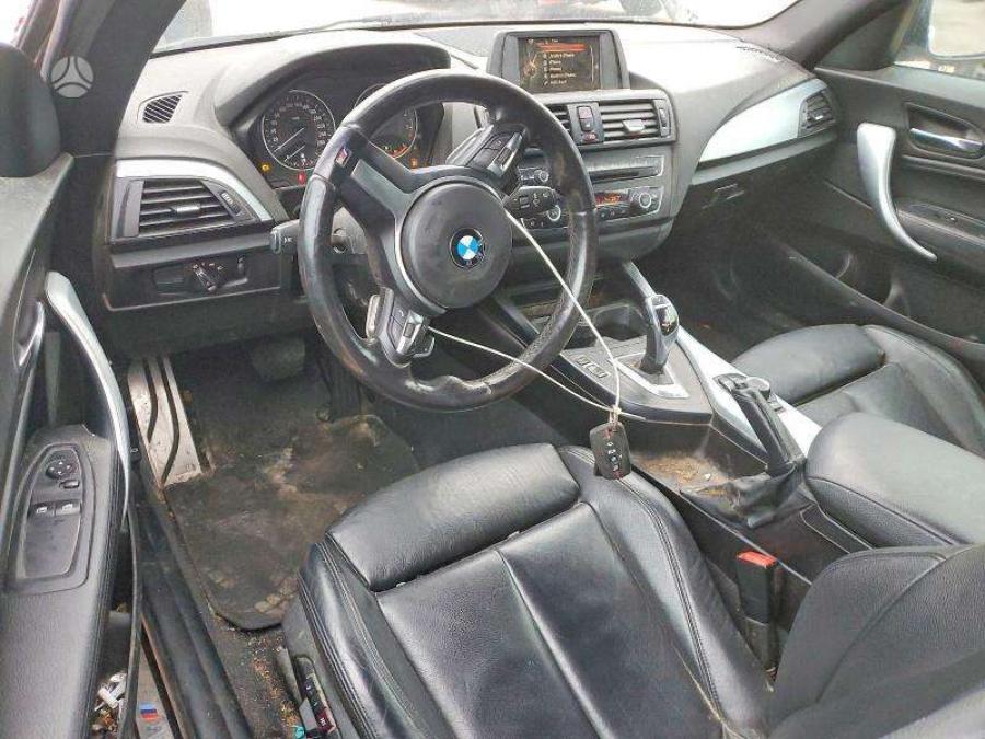 White BMW 235 2015 in Vilnius, with an engine capacity of 3.00 L and mileage of 162 thousand km for 6700 €, photo 11 on AUTOMOTO.COM.LV