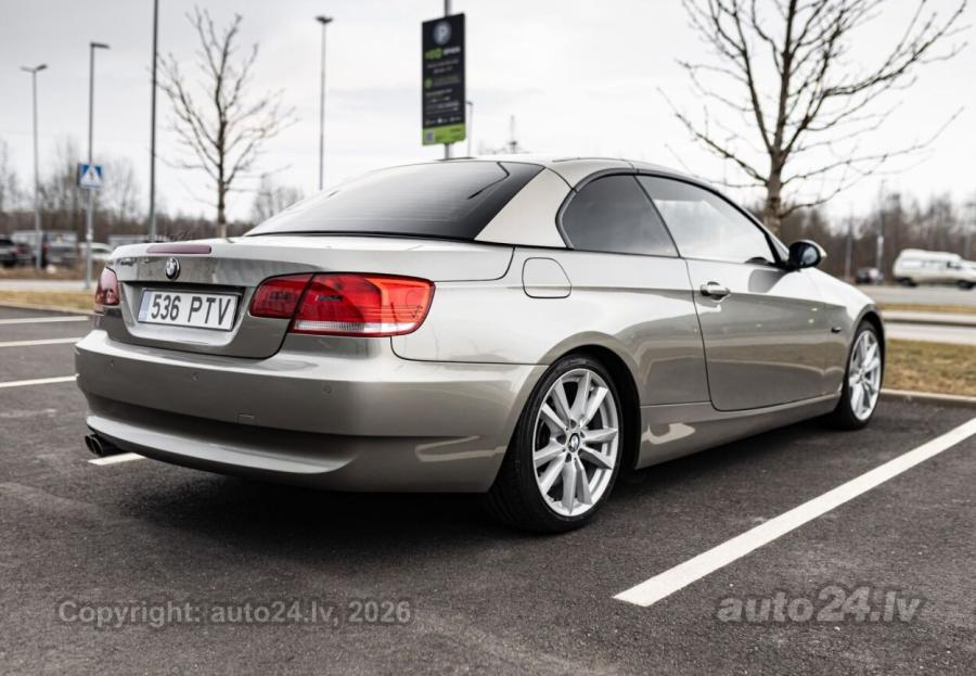 Smilšu krāsa BMW 3 Series 2008 Tallina, ar dzinēja tilpumu 3.00 L un nobraukumu 274 tūkst. km par 8990 €, foto 12 vietnē AUTOMOTO.COM.LV