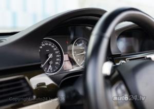 Smilšu krāsa BMW 3 Series 2008 Tallina, ar dzinēja tilpumu 3.00 L un nobraukumu 274 tūkst. km par 8990 €, foto 23 vietnē AUTOMOTO.COM.LV