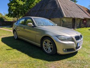 Smilšu krāsa BMW 3 Series 2009 Kuresāre, ar dzinēja tilpumu 2.00 L un nobraukumu 179 tūkst. km par 2800 €, foto 4 vietnē AUTOMOTO.COM.LV