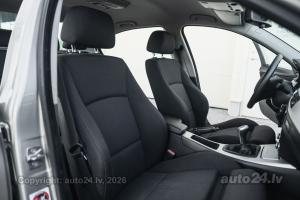Beige BMW 3 Series 2010 in Tallinn, with an engine capacity of 2.00 L and mileage of 351 thousand km for 5999 €, photo 12 on AUTOMOTO.COM.LV
