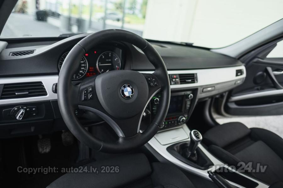 Beige BMW 3 Series 2010 in Tallinn, with an engine capacity of 2.00 L and mileage of 351 thousand km for 5999 €, photo 17 on AUTOMOTO.COM.LV