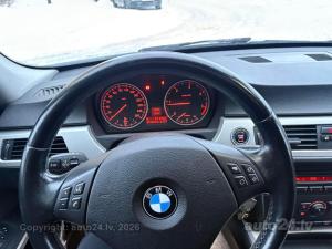 Smilšu krāsa BMW 3 Series 2011 Tallina, ar dzinēja tilpumu 2.00 L un nobraukumu 251 tūkst. km par 6490 €, foto 4 vietnē AUTOMOTO.COM.LV