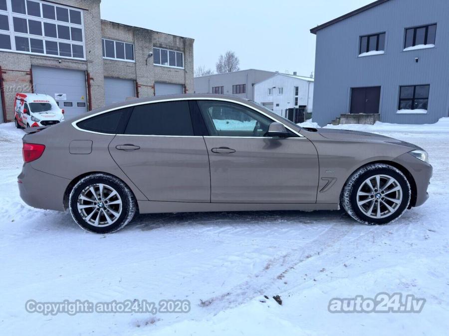 Smilšu krāsa BMW 3 Series 2017 Tallina, ar dzinēja tilpumu 2.00 L un nobraukumu 208 tūkst. km par 17400 €, foto 4 vietnē AUTOMOTO.COM.LV