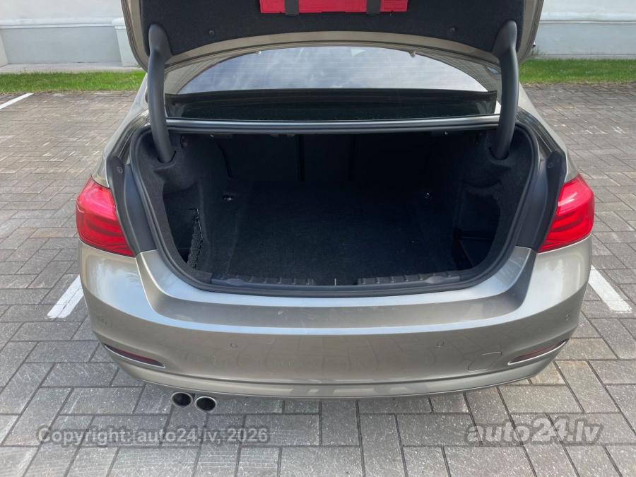 Beige BMW 3 Series 2017 in Tallinn, with an engine capacity of 2.00 L and mileage of 175 thousand km for 12500 €, photo 12 on AUTOMOTO.COM.LV