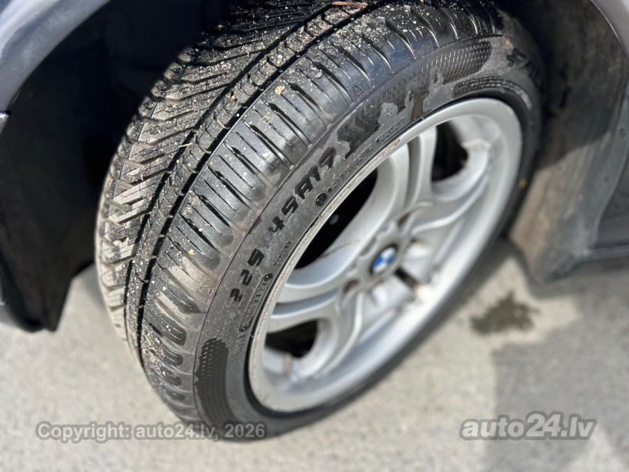 Melns BMW 3 Series 2003 Tartu, ar dzinēja tilpumu 2.00 L un nobraukumu 240 tūkst. km par 3200 €, foto 13 vietnē AUTOMOTO.COM.LV