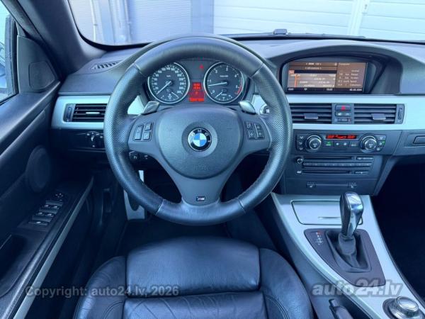 Black BMW 3 Series 2007 in Tartu, with an engine capacity of 3.00 L and mileage of 322 thousand km for 11490 €, photo 11 on AUTOMOTO.COM.LV