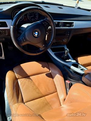 Black BMW 3 Series 2007 in Tallinn, with an engine capacity of 3.00 L and mileage of 250 thousand km for 11500 €, photo 5 on AUTOMOTO.COM.LV