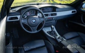 Melns BMW 3 Series 2007 Tartu, ar dzinēja tilpumu 3.00 L un nobraukumu 240 tūkst. km par 11200 €, foto 10 vietnē AUTOMOTO.COM.LV