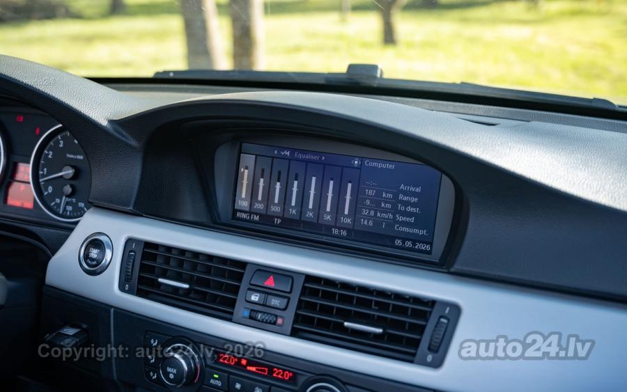 Melns BMW 3 Series 2007 Tartu, ar dzinēja tilpumu 3.00 L un nobraukumu 240 tūkst. km par 11200 €, foto 12 vietnē AUTOMOTO.COM.LV
