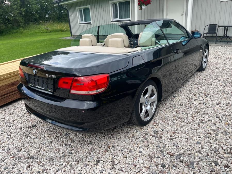 Melns BMW 3 Series 2007 Tallina, ar dzinēja tilpumu 3.00 L un nobraukumu 301 tūkst. km par 4650 €, foto 7 vietnē AUTOMOTO.COM.LV