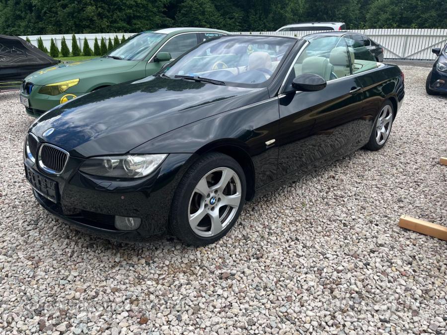 Melns BMW 3 Series 2007 Tallina, ar dzinēja tilpumu 3.00 L un nobraukumu 301 tūkst. km par 4650 €, foto 9 vietnē AUTOMOTO.COM.LV