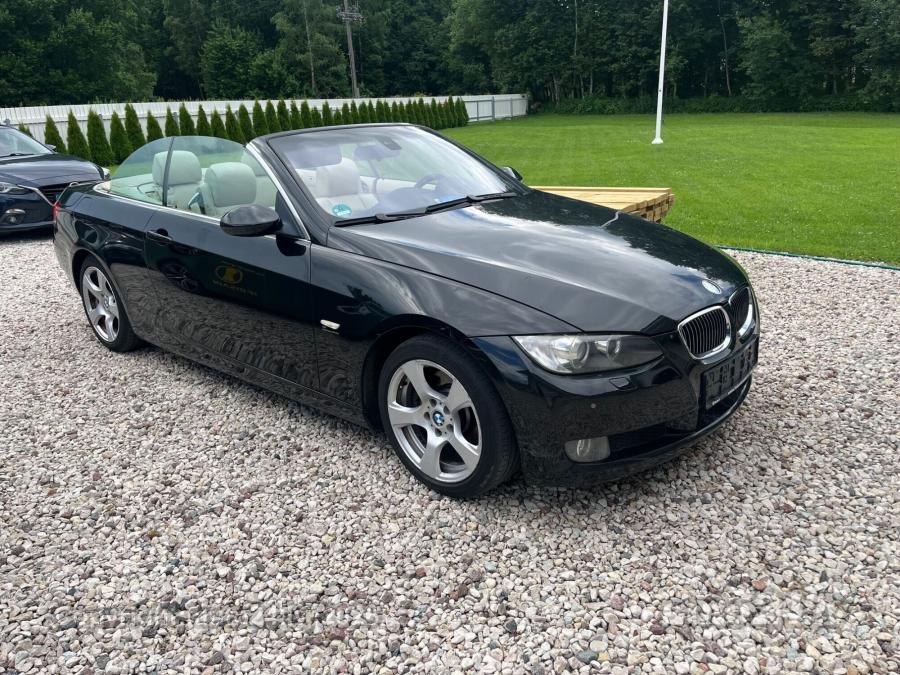 Melns BMW 3 Series 2007 Tallina, ar dzinēja tilpumu 3.00 L un nobraukumu 301 tūkst. km par 4650 €, foto 10 vietnē AUTOMOTO.COM.LV