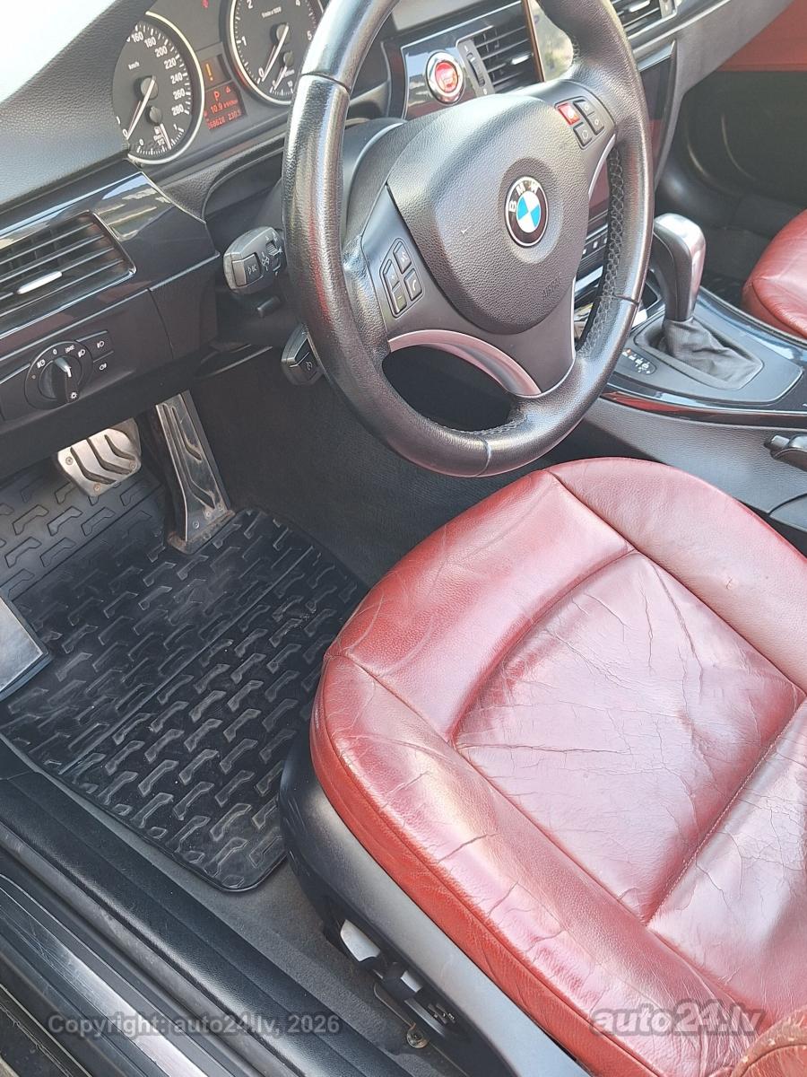 Melns BMW 3 Series 2008 Tallina, ar dzinēja tilpumu 2.99 L un nobraukumu 265 tūkst. km par 8900 €, foto 14 vietnē AUTOMOTO.COM.LV