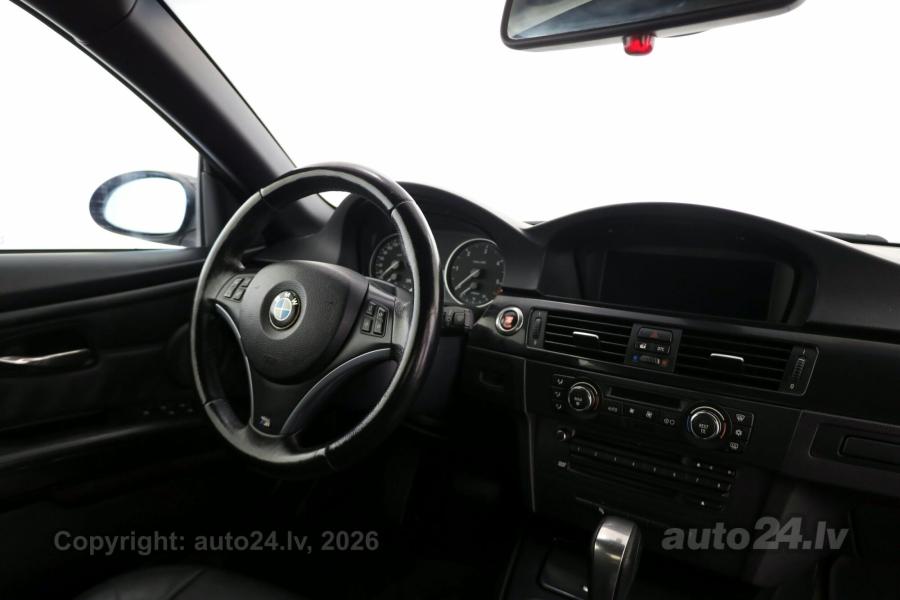 Black BMW 3 Series 2008 in Tallinn, with an engine capacity of 3.00 L and mileage of 332 thousand km for 6699 €, photo 8 on AUTOMOTO.COM.LV