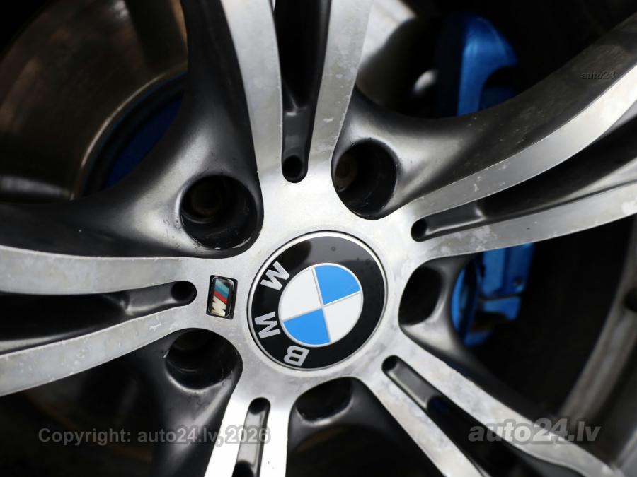 Black BMW 3 Series 2008 in Tallinn, with an engine capacity of 3.00 L and mileage of 332 thousand km for 6699 €, photo 13 on AUTOMOTO.COM.LV