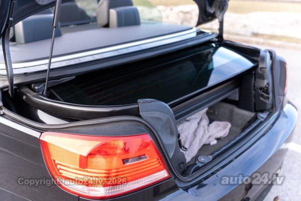 Melns BMW 3 Series 2009 Tallina, ar dzinēja tilpumu 3.00 L un nobraukumu 315 tūkst. km par 10000 €, foto 11 vietnē AUTOMOTO.COM.LV