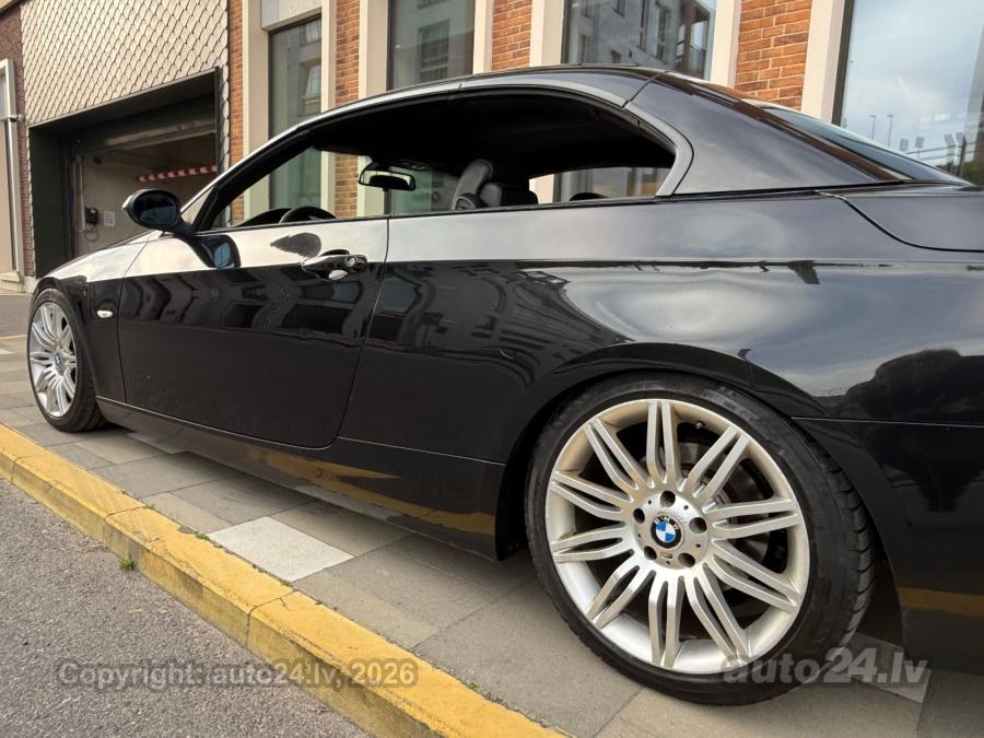 Melns BMW 3 Series 2009 Tallina, ar dzinēja tilpumu 2.00 L un nobraukumu 394 tūkst. km par 7870 €, foto 15 vietnē AUTOMOTO.COM.LV