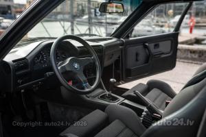 Black BMW 3 Series 1985 in Tallinn, with an engine capacity of 2.00 L and mileage of 316 thousand km for 19890 €, photo 8 on AUTOMOTO.COM.LV