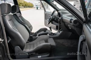 Black BMW 3 Series 1985 in Tallinn, with an engine capacity of 2.00 L and mileage of 316 thousand km for 19890 €, photo 10 on AUTOMOTO.COM.LV