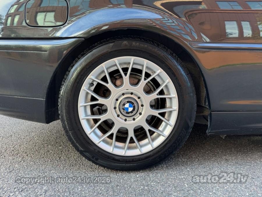 Melns BMW 3 Series 1999 Tallina, ar dzinēja tilpumu 2.00 L un nobraukumu 224 tūkst. km par 4800 €, foto 15 vietnē AUTOMOTO.COM.LV