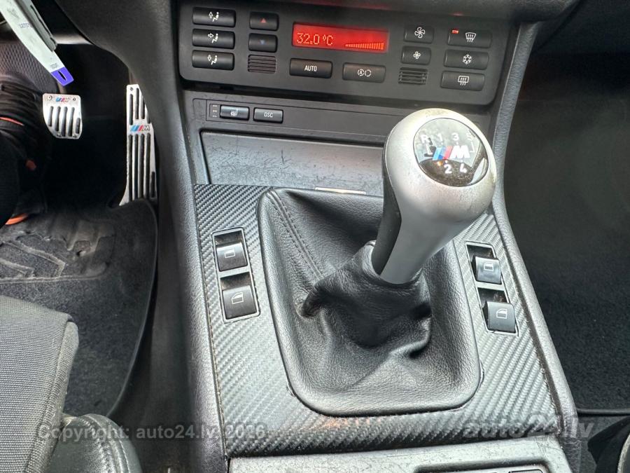 Black BMW 3 Series 2004 in Tartu, with an engine capacity of 2.00 L and mileage of 251 thousand km for 5600 €, photo 18 on AUTOMOTO.COM.LV
