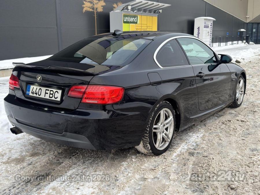 Melns BMW 3 Series 2006 Tallina, ar dzinēja tilpumu 3.00 L un nobraukumu 295 tūkst. km par 5500 €, foto 4 vietnē AUTOMOTO.COM.LV