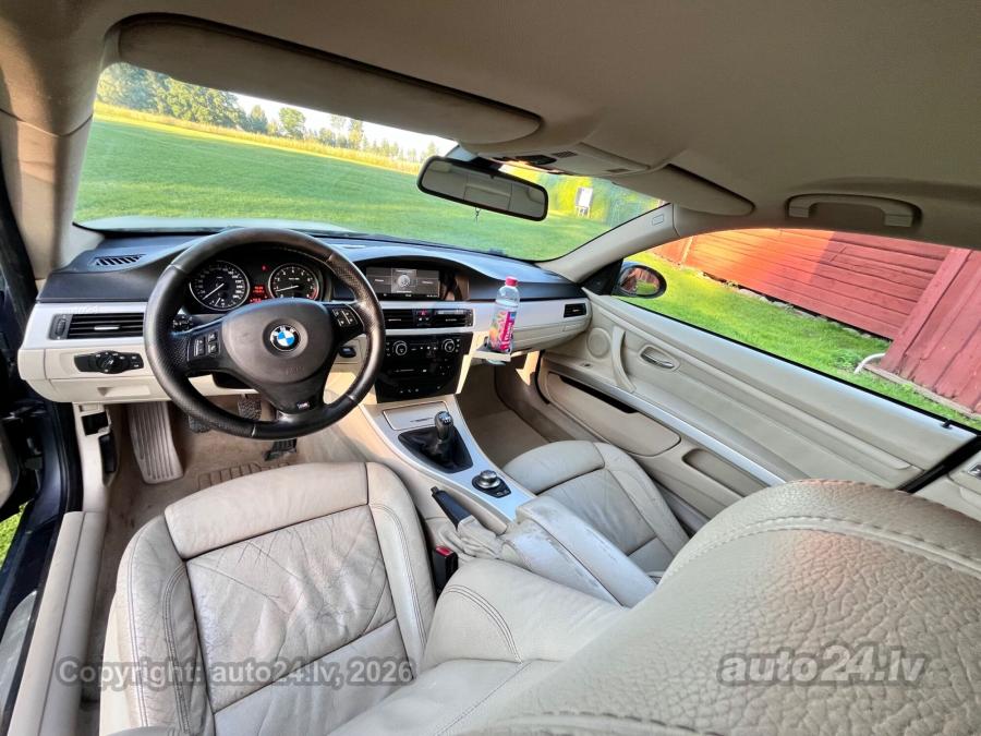 Melns BMW 3 Series 2006 Tallina, ar dzinēja tilpumu 3.00 L un nobraukumu 271 tūkst. km par 13400 €, foto 7 vietnē AUTOMOTO.COM.LV